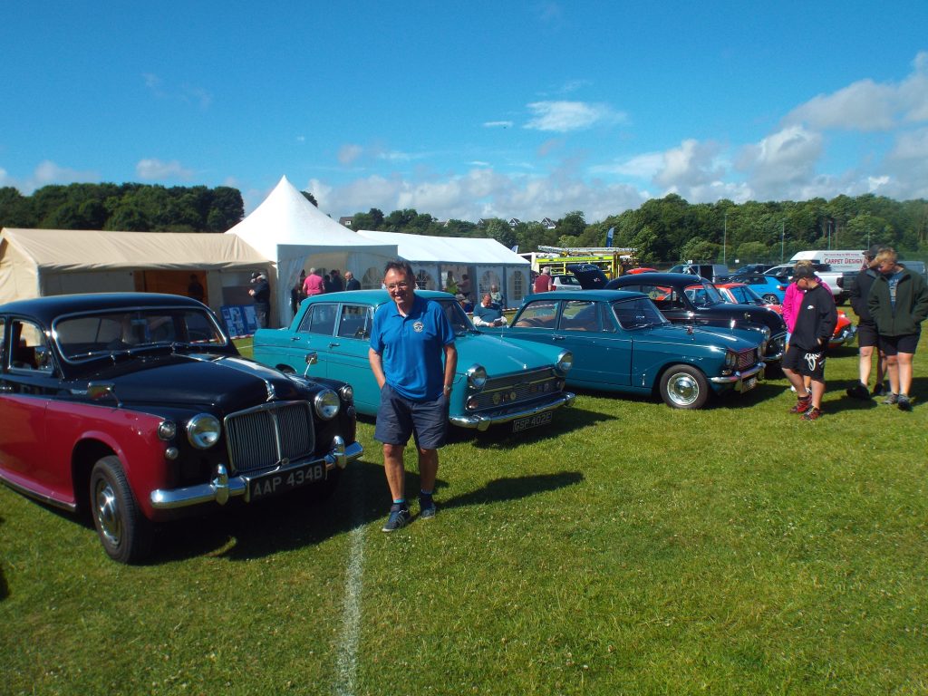 Club members enjoying a day out in the sunshine at the RW Thomson Rally ...