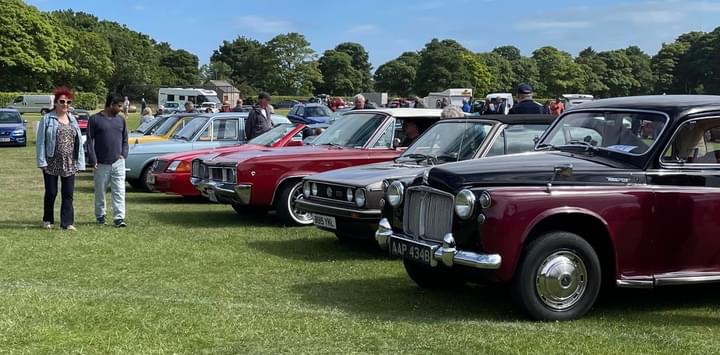 Club members enjoying a day out in the sunshine at the RW Thomson Rally ...